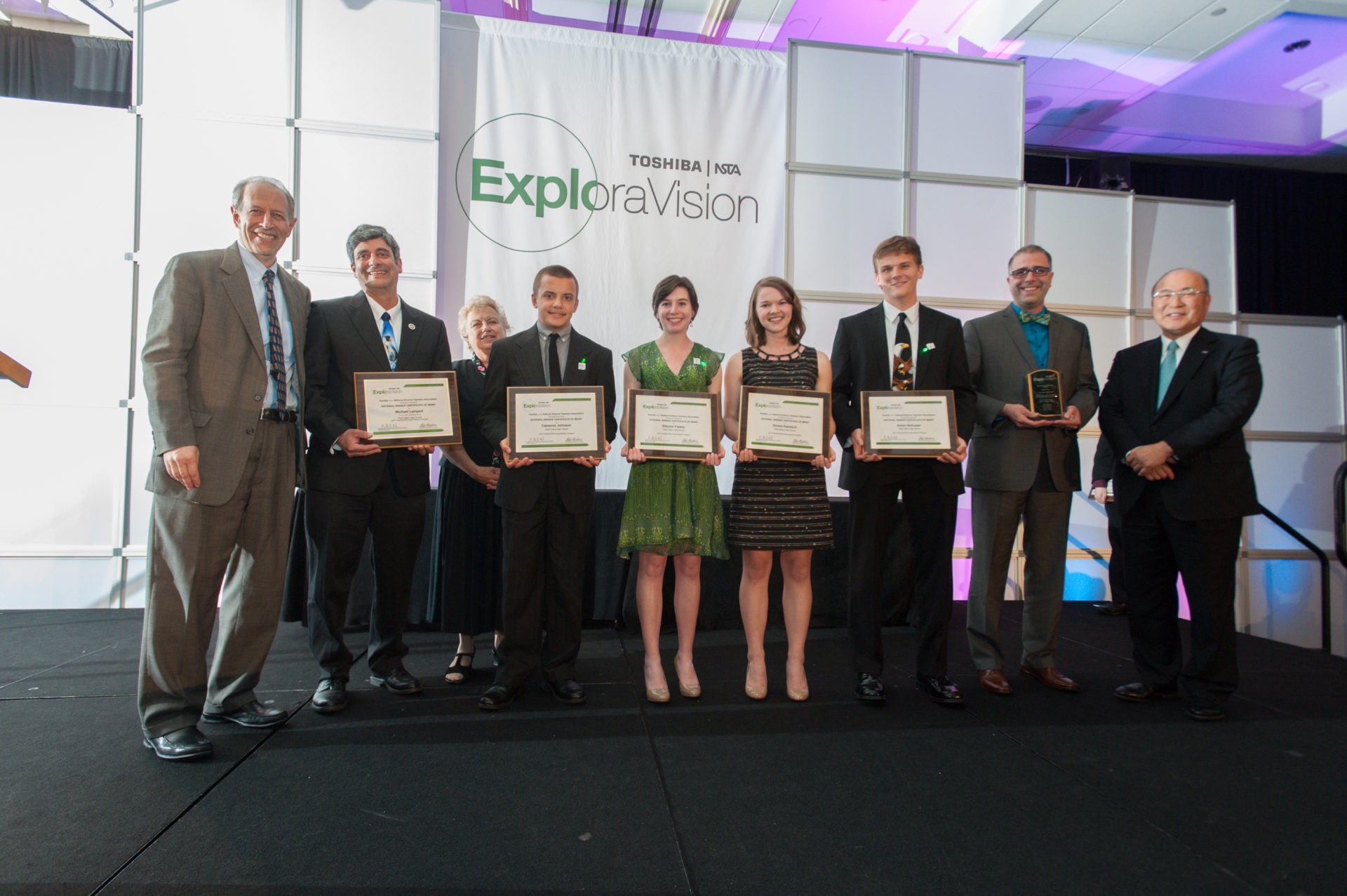 K-12 Science Fair Competition Photo Gallery | Toshiba ExploraVision